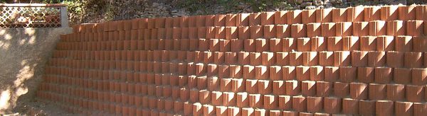 Betoplus | Low-height Curved Earth Retaining Walls